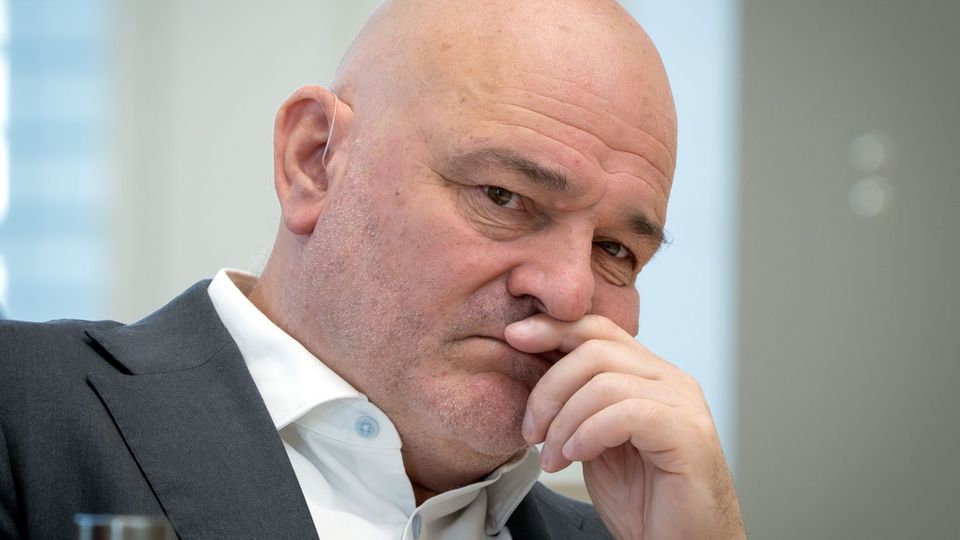 Bundesweite Auswirkungen: Funkstörung: Verkehrsminister fordert von ...