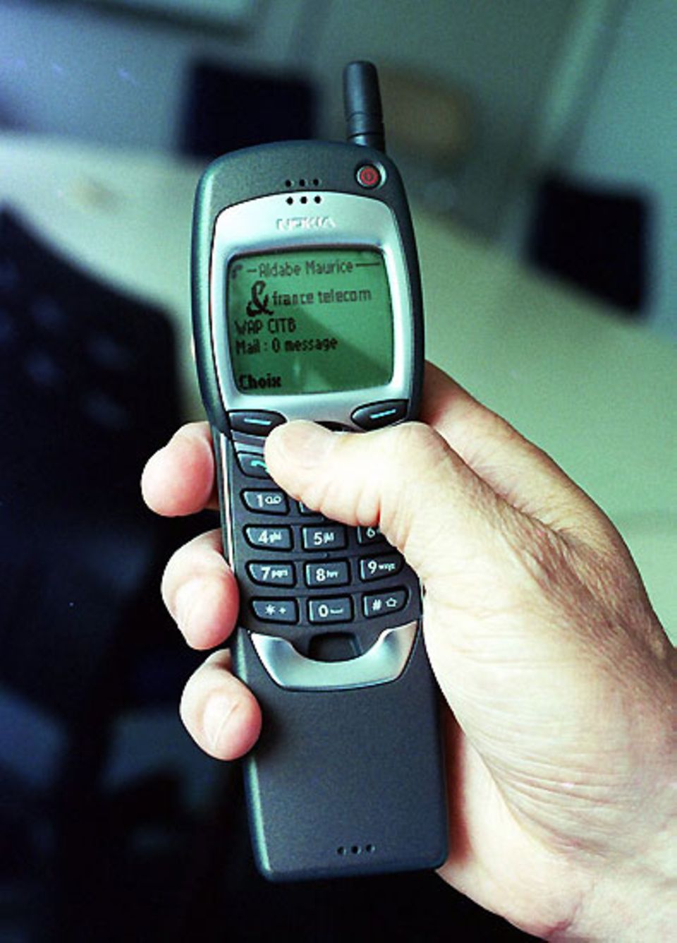 25 Jahre Mobiltelefon: Historische Handys | STERN.de