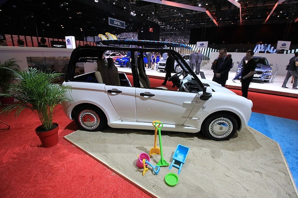 Strandwagen in Genf: Citroen E-Mehari und Bee-Bee XS | STERN.de