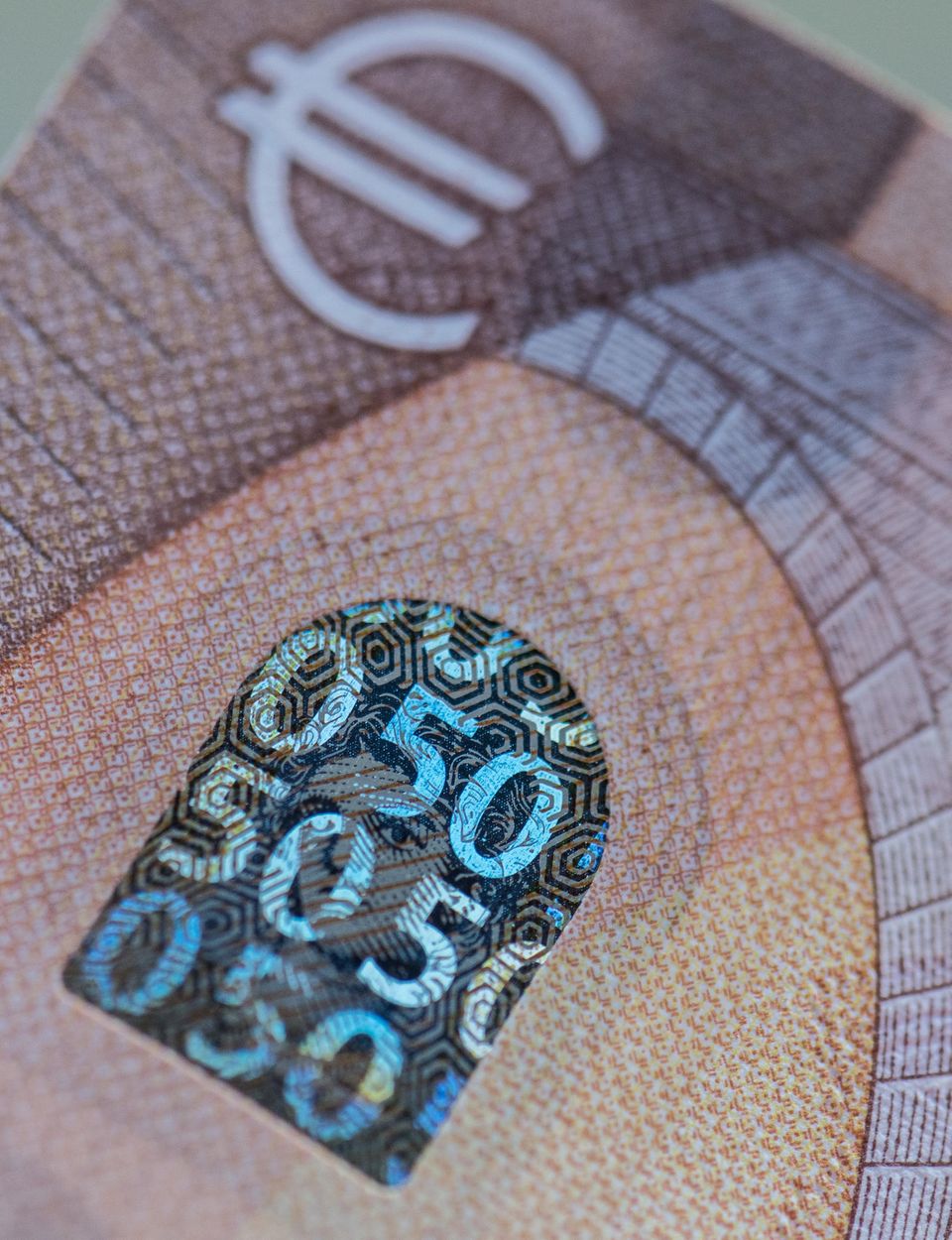 50 Euro Schein: Das sind die neuen Sicherheitsmerkmale | STERN.de