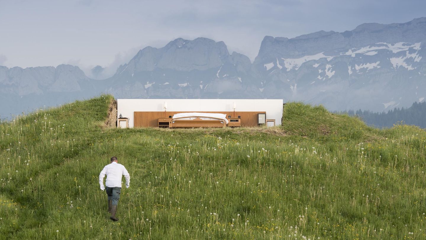 Null-Stern-Hotel: Im Doppelbett unter freiem Himmel schlafen | STERN.de