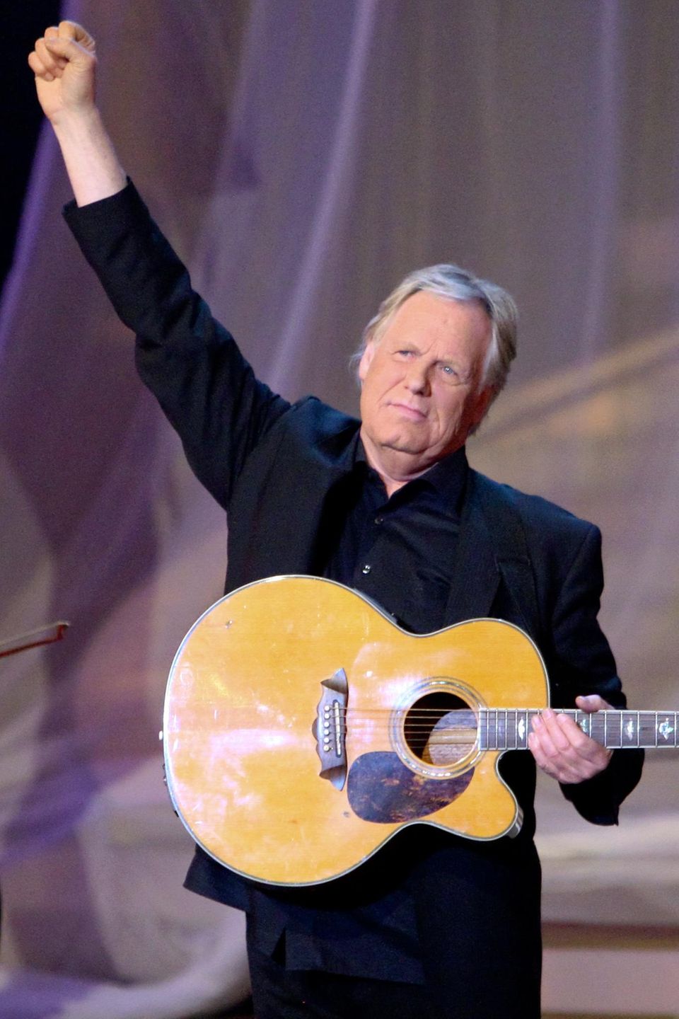 Gitarre, Hausboot und gestreckter Mittelfinger - so war Gunter Gabriel ...