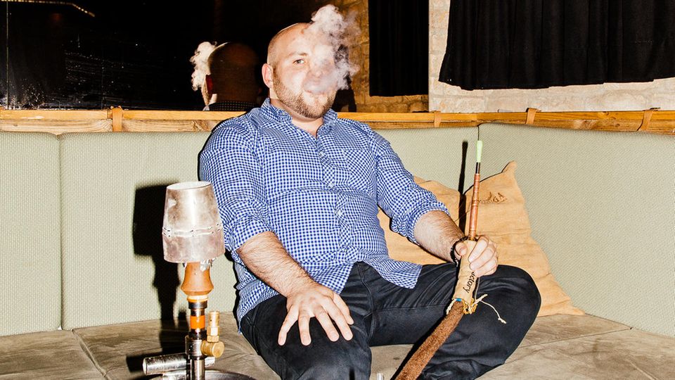 NEON trifft AfD: Auf ein Glas mit ... Markus Frohnmaier | STERN.de