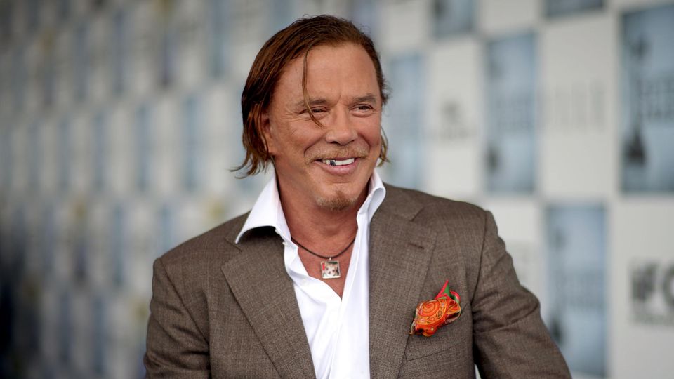 Vom Sexsymbol zum OP-Opfer - die Verwandlung des Mickey Rourke | STERN.de