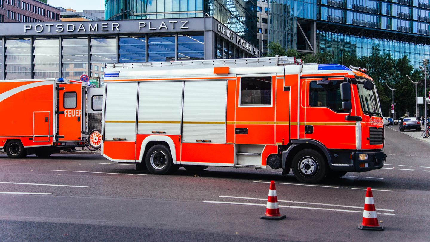 Berliner Retter schlagen Alarm: "Wir fahren mit Technik, die unter ...