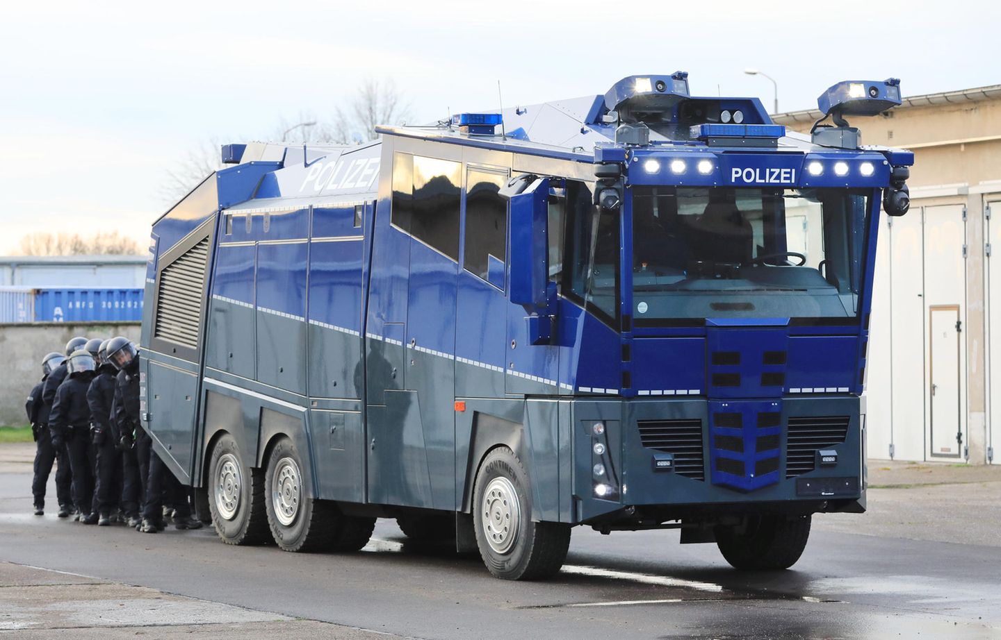 Polizeipanzer und Co.: So rüsten die Sicherheitsbehörden auf | STERN.de