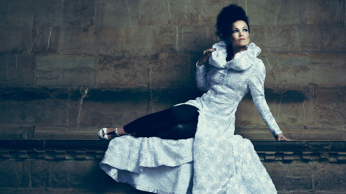 Tarja: Die Nachtigall des Heavy Metals mit einer intimen Live ...