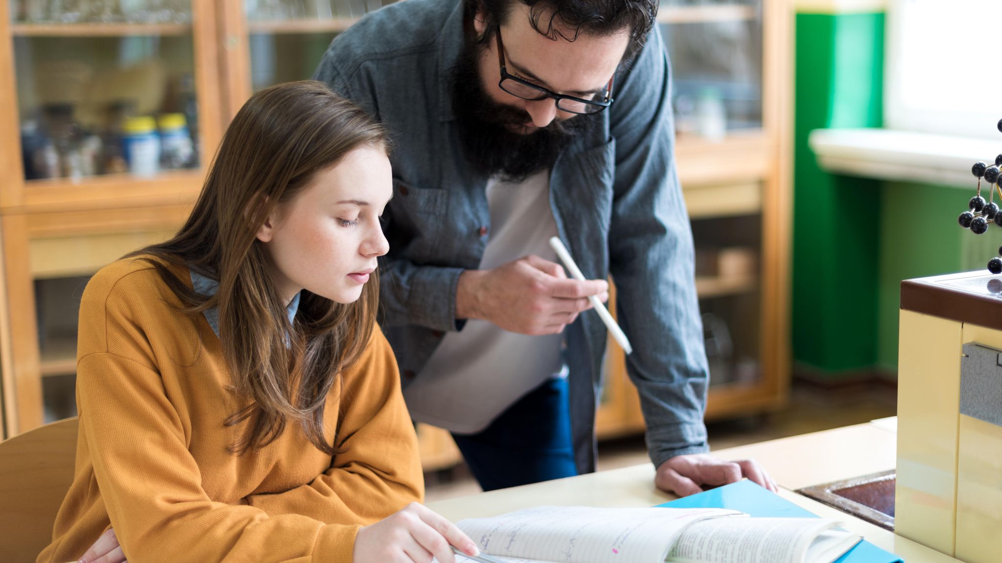 Millionär durch Nachhilfe-Job - der Weg zum Super-Tutor | STERN.de