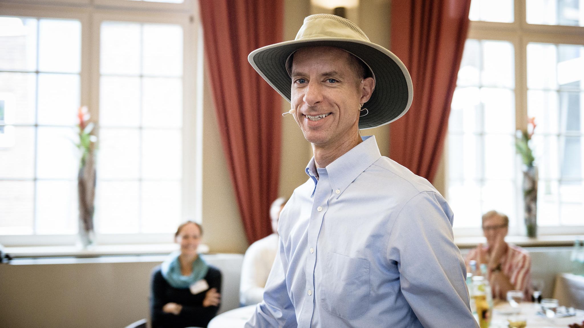 John Strelecky: Der Selbstfindungs-Experte gibt Tipps zum glücklich ...