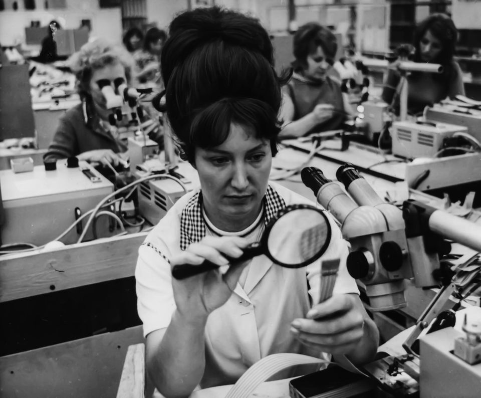 Frauen in DDR: Lebensberichte und Bilder in einem neuen Buch | STERN.de