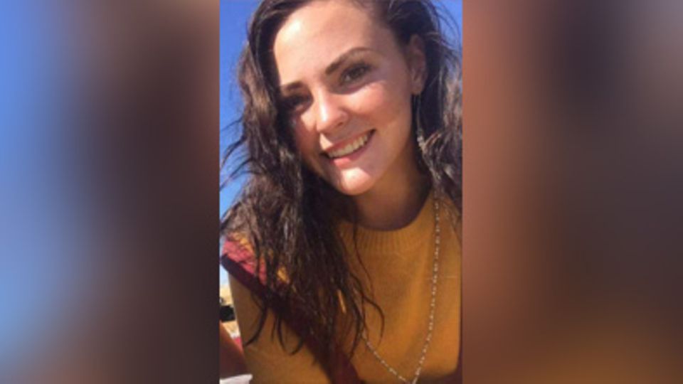 Webcam-Girl Hope zu gefährlichen Sex-Praktiken gedrängt und erstickt ...