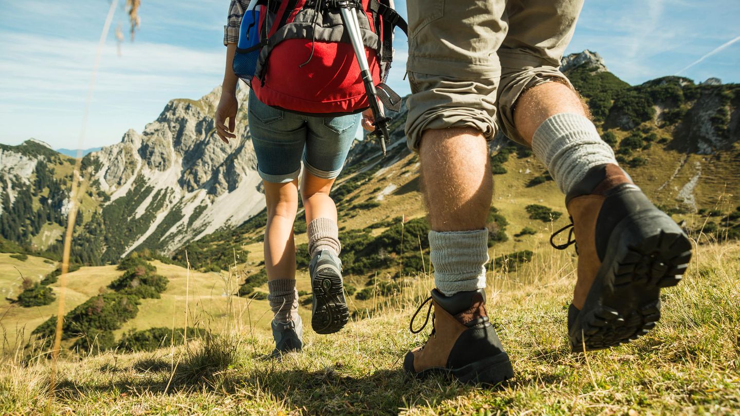 Wandern in den Bergen: Diese Outdoor-Tipps helfen bei der Bergtour ...