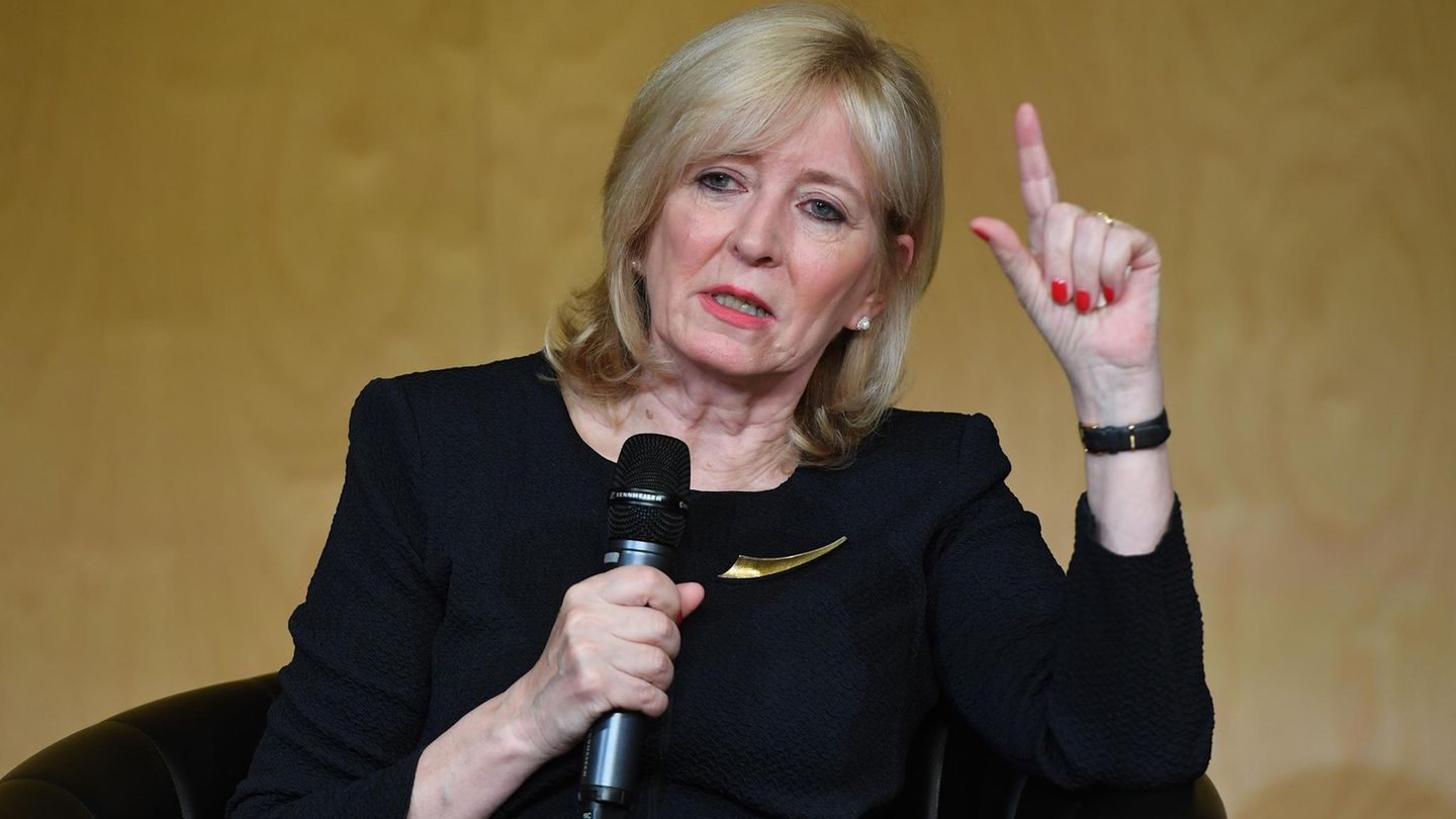 EU-Ombudsfrau Emily O’Reilly muss um Wiederwahl kämpfen | STERN.de
