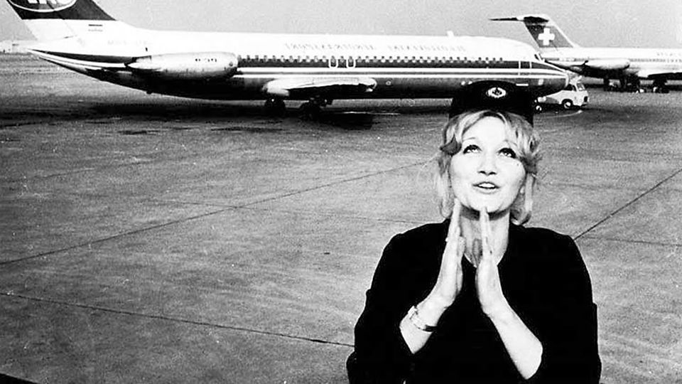 Vesna Vulovic überlebte 1972 einen Sturz aus 10.000 Meter Höhe | STERN.de