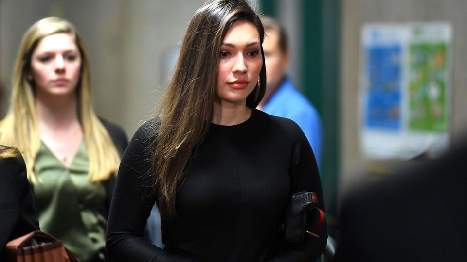 Harvey Weinstein: Mutmaßliches Opfer Jessica Mann bricht zusammen ...