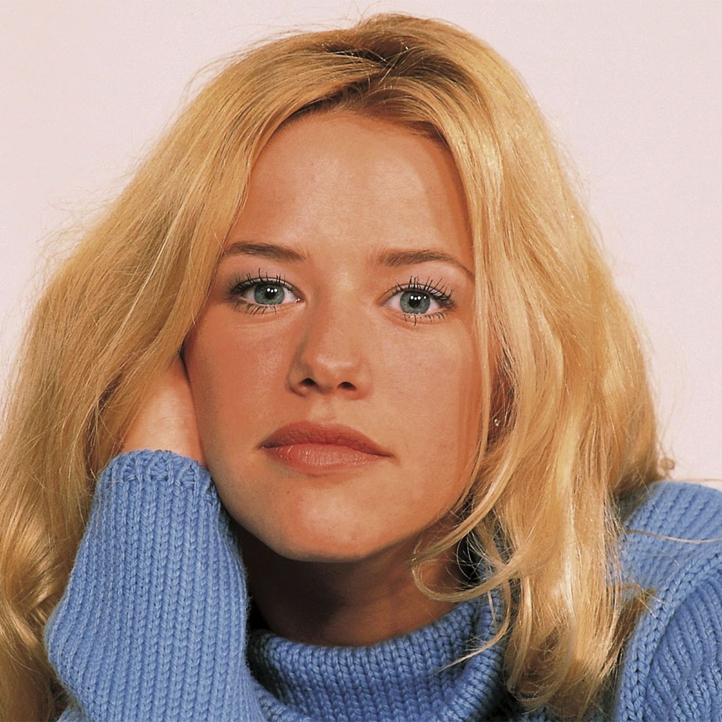 Alexandra Neldel's Instagram, Twitter & Facebook on IDCrawl