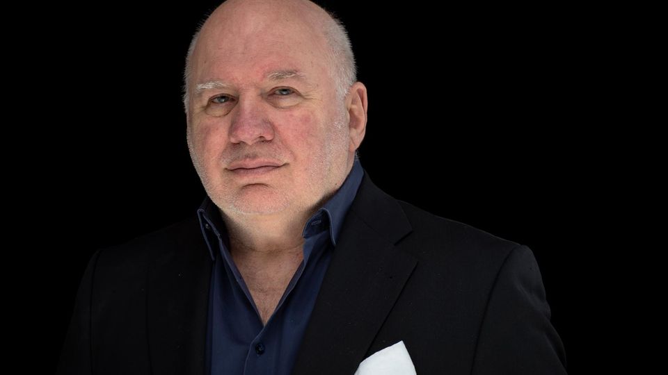 Corona-Krise trifft Künstler - ein Interview mit Komponist John Groves ...