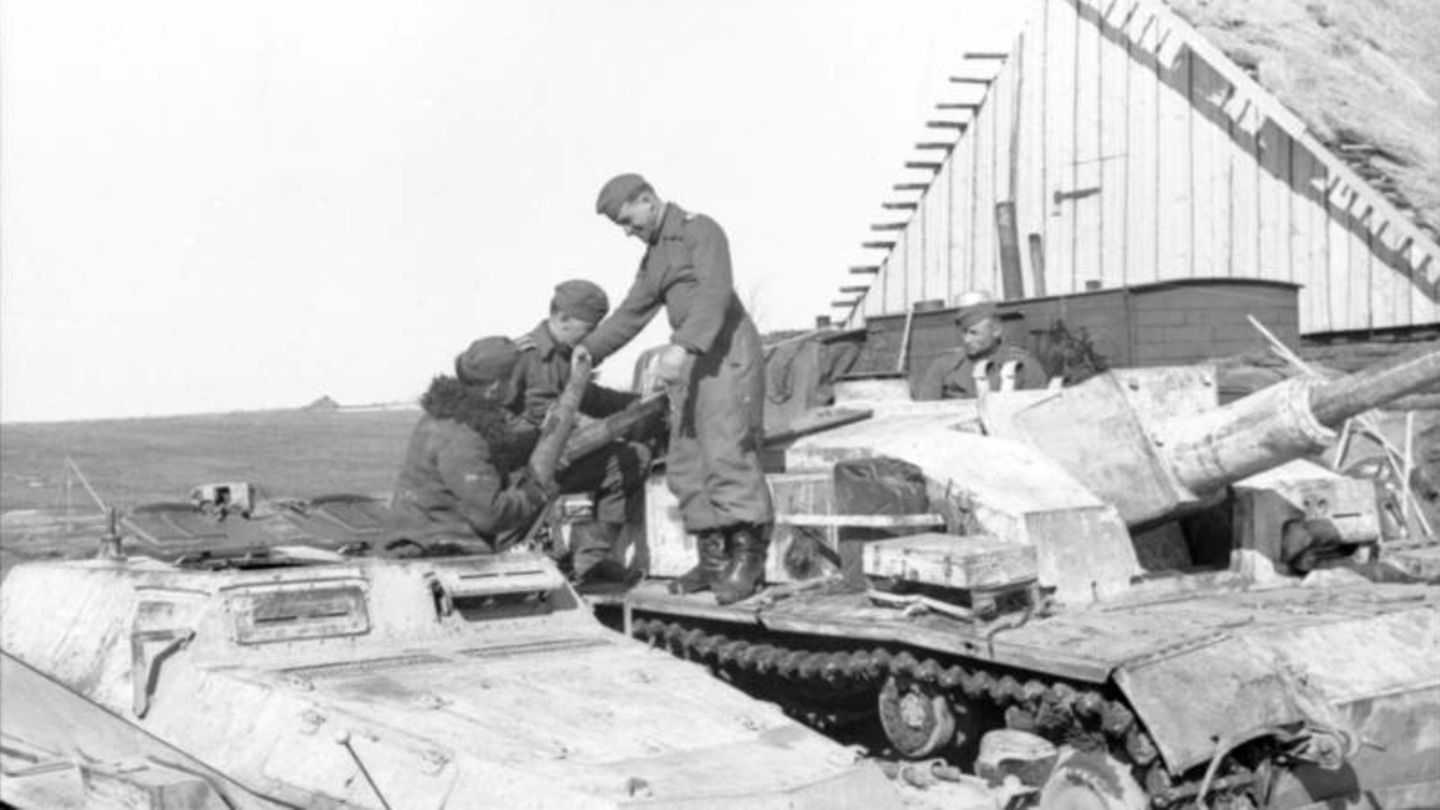 Sturmgeschütz III – kleines Fahrzeug mit mächtiger Kanone | STERN.de