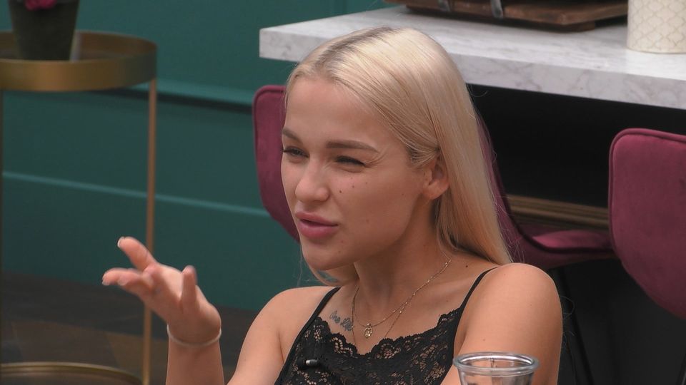 Promi Big Brother: Werner Hansch ist genervt von Emmy Russ | STERN.de