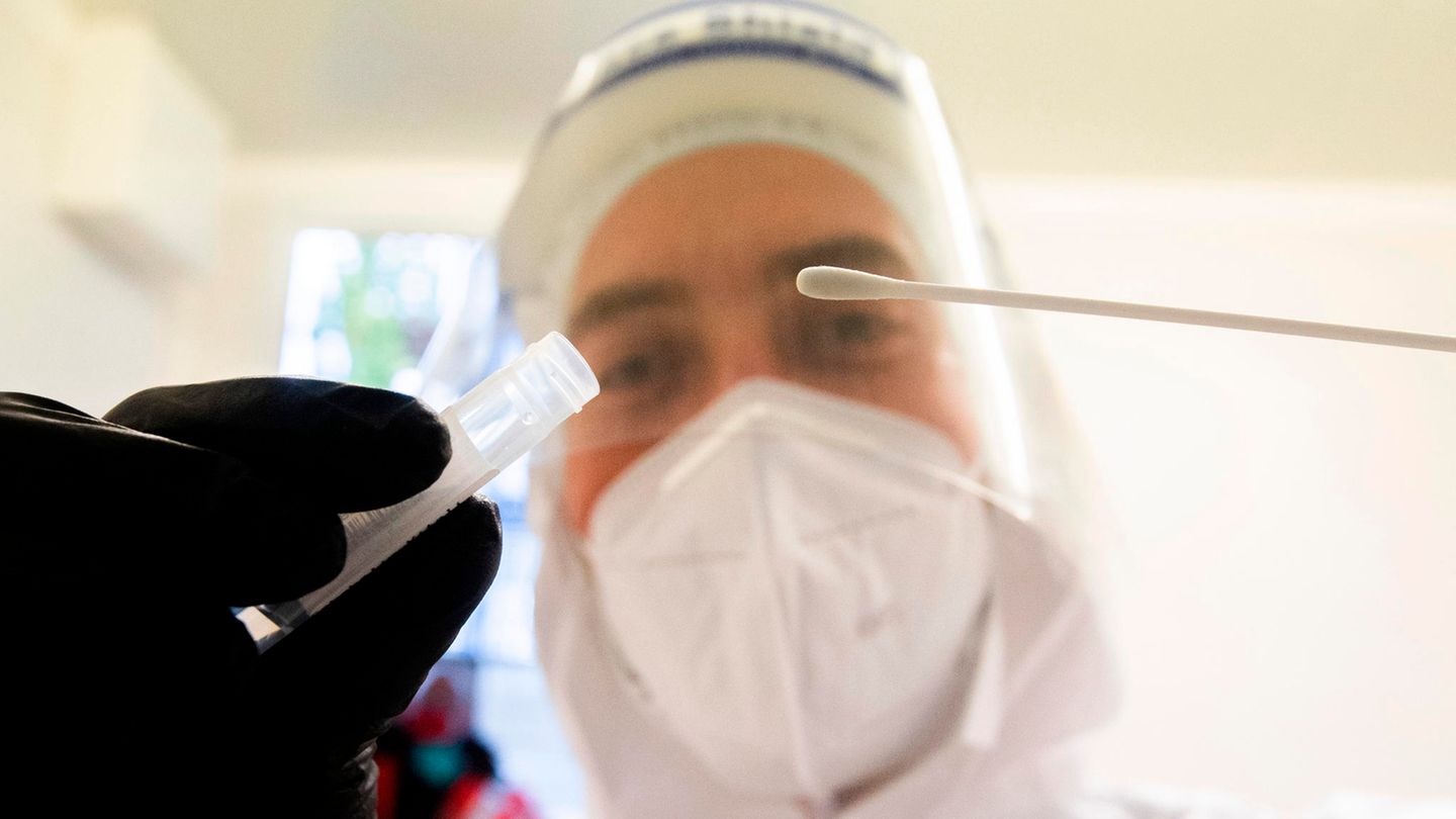 Die Morgenlage: Erstmals mehr als 10.000 Corona-Neuinfektionen in ...