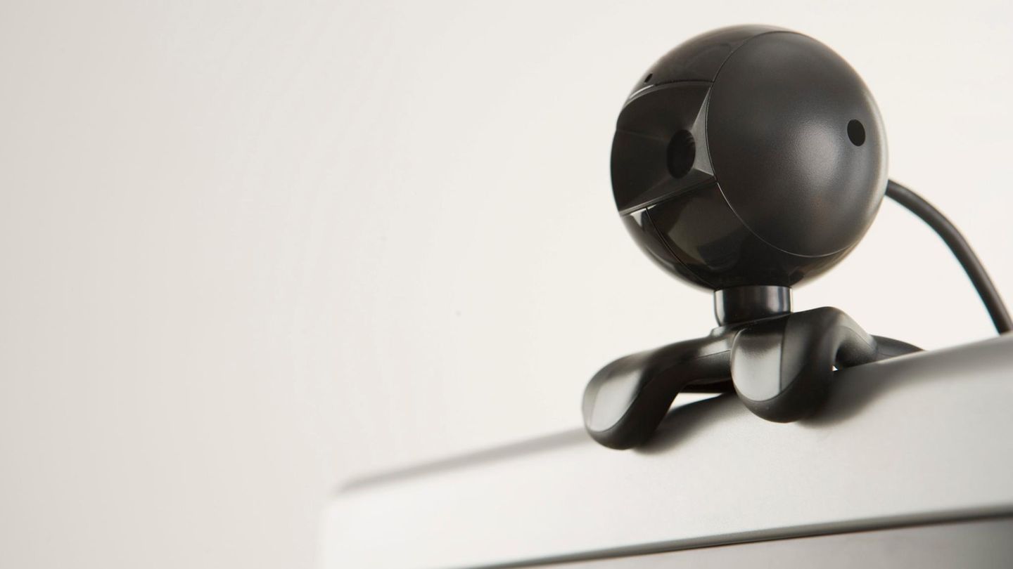 Russland: YouTuber ReeFlay lässt seine Freundin im Livestream sterben ...